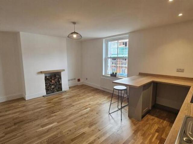 2 bedroom apartment for rent in Clarence Street, York, YO31