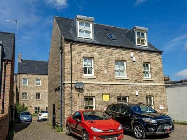 2 Bedroom Apartment For Rent In Clarence Street, York