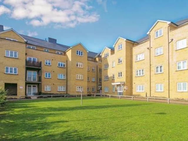2 bedroom apartment for rent in Clarendon Way COLCHESTER CO1