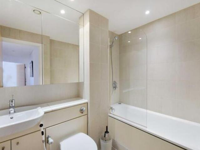 2 bedroom apartment for rent in Clarendon Court, Maida Vale, London, W9