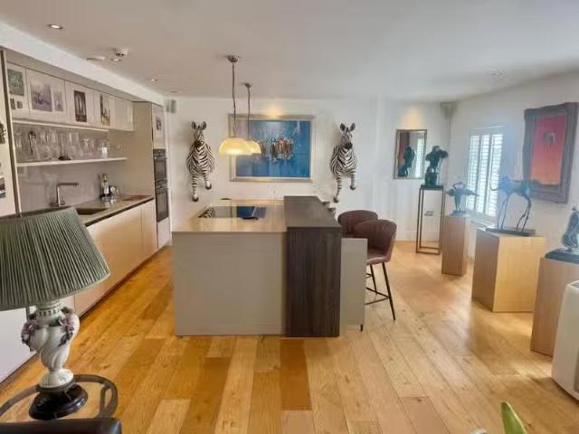 2 bedroom apartment for rent in Clarendon Place, Leamington Sp.