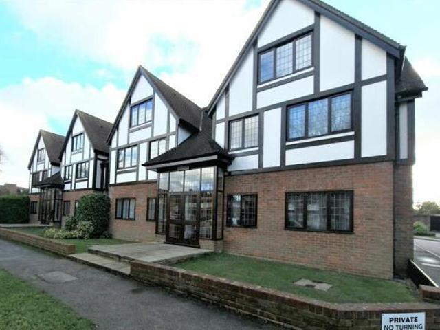 2 Bedroom Apartment For Rent In Cleeves Court