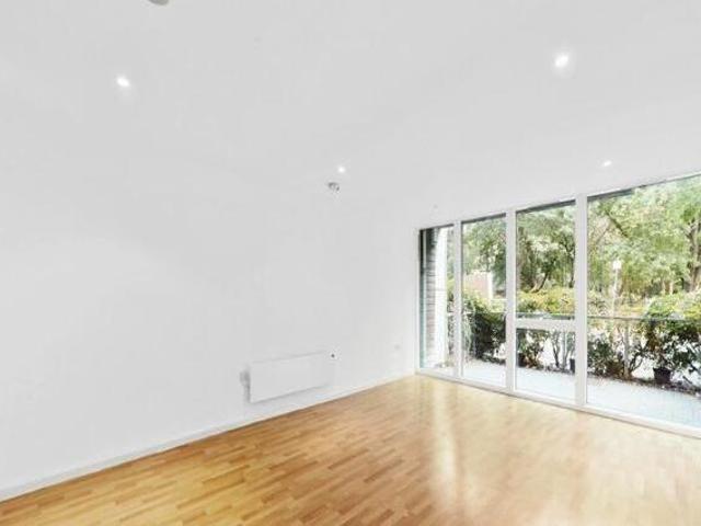 2 Bedroom Apartment For Rent In Clerkenwell, London