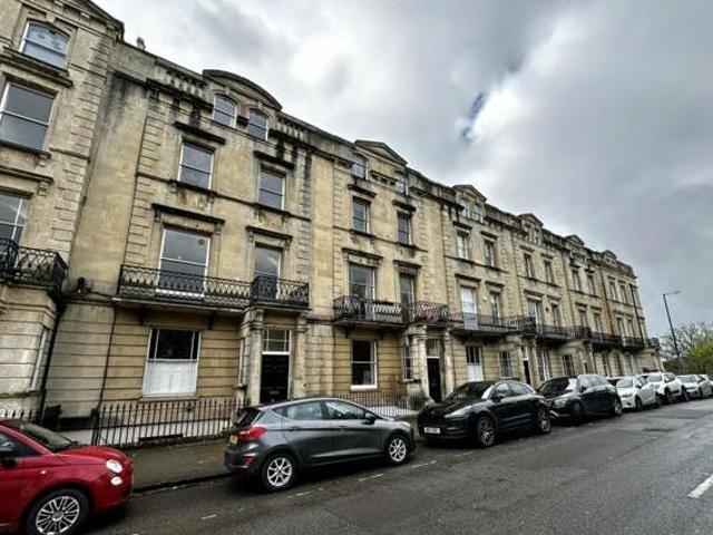 2 Bedroom Apartment For Rent In Clifton