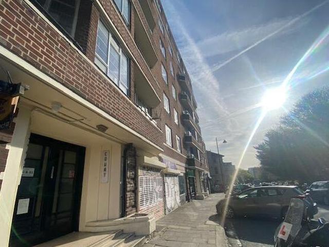2 Bedroom Apartment For Rent In Clifton