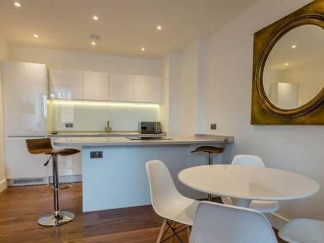 2 bedroom apartment for rent in Clifford Street York North Yorkshire YO1