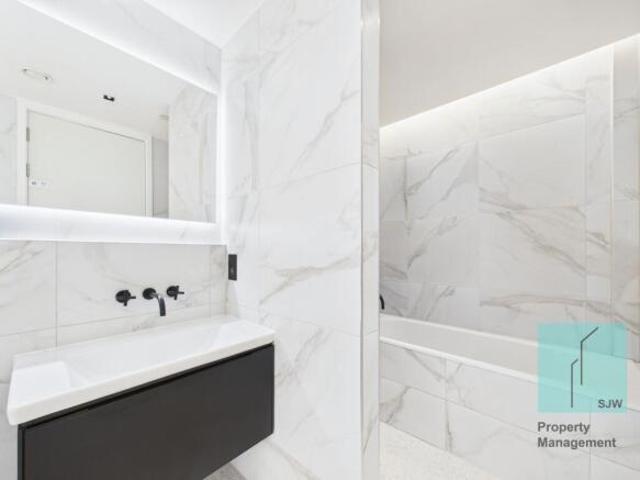 2 bedroom apartment for rent in Cluny Mews, London, SW5