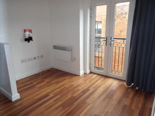 2 bedroom apartment for rent in Clyde Court, Leicester, LE1 2AW, LE1