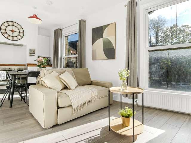 2 bedroom apartment for rent in Coldharbour, London