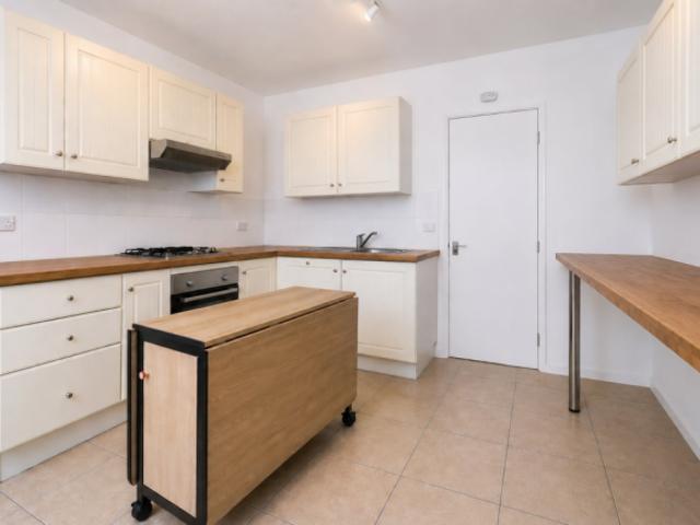 2 bedroom apartment for rent in Colwyn Road, Northampton, NN1