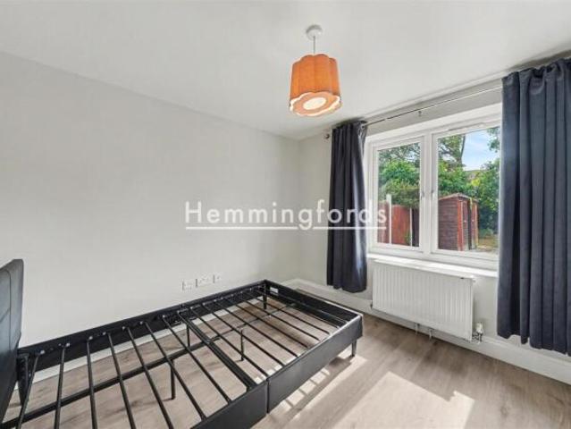 2 bedroom apartment for rent in Colworth Road, Leytonstone, E11