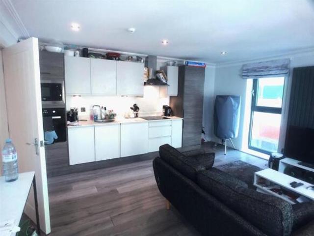 2 bedroom apartment for rent in Concord House, Leylands Road, Leeds, LS2