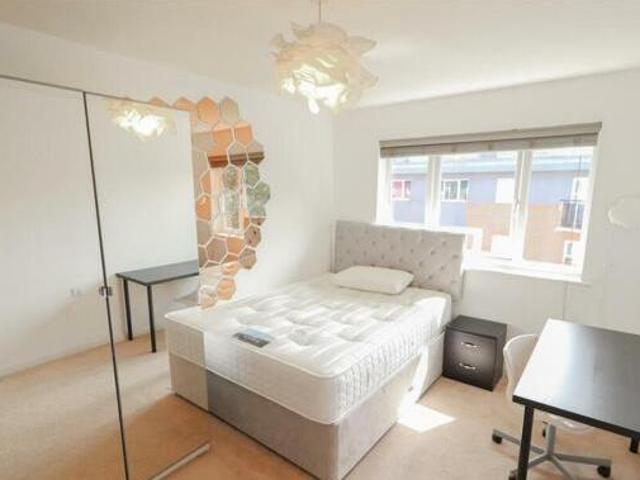 2 Bedroom Apartment For Rent In Conisbrough Keep