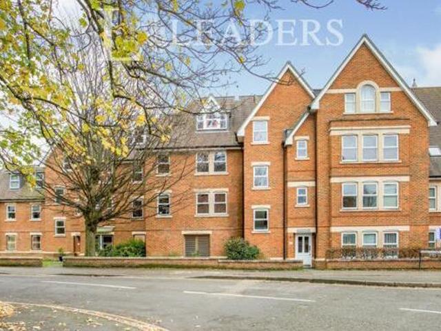 2 Bedroom Apartment For Rent In Constitution Hill, Woking
