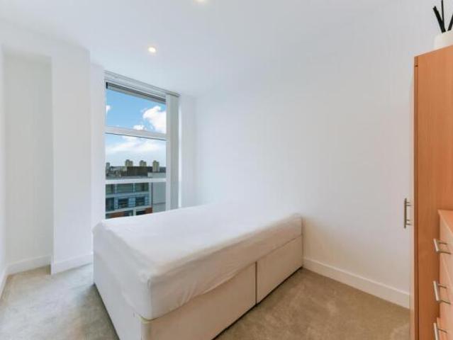2 bedroom apartment for rent in Cornell Square, Nine Elms, SW8