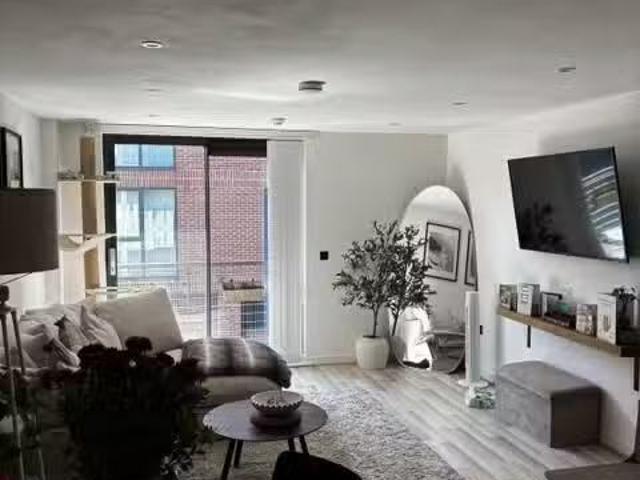 2 bedroom apartment for rent in Cornhill, Liverpool, Merseysid.