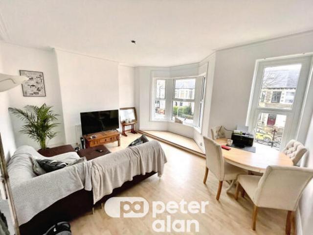 2 bedroom apartment for rent in Cowbridge Road East, CF5