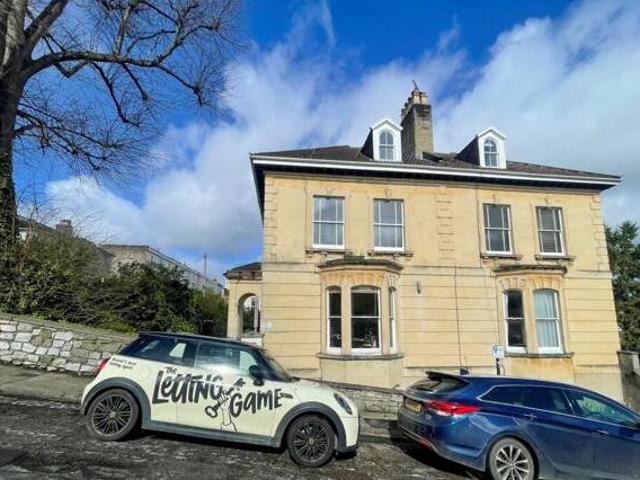 2 Bedroom Apartment For Rent In Cotham