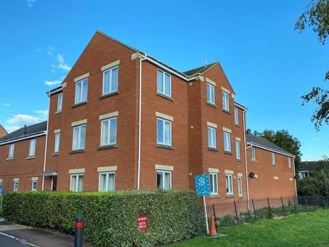 2 bedroom apartment for rent in Countess Avenue Bridgwater TA6