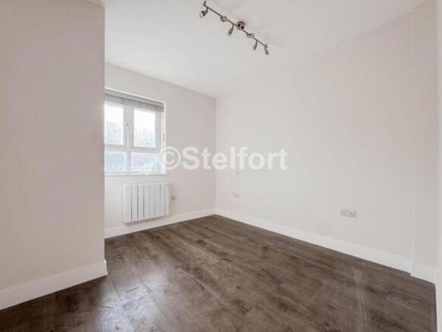 2 bedroom apartment for rent in Court Road, London SE9