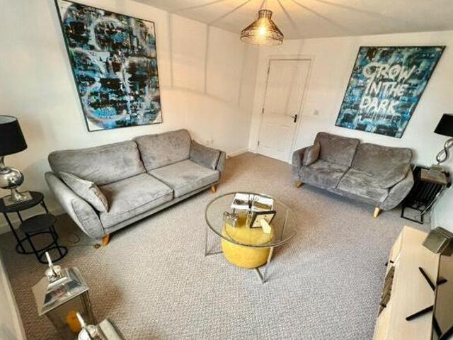 2 Bedroom Apartment For Rent In Coventry