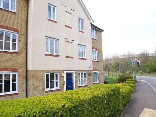 2 bedroom apartment for rent in Covesfield Gravesend DA11
