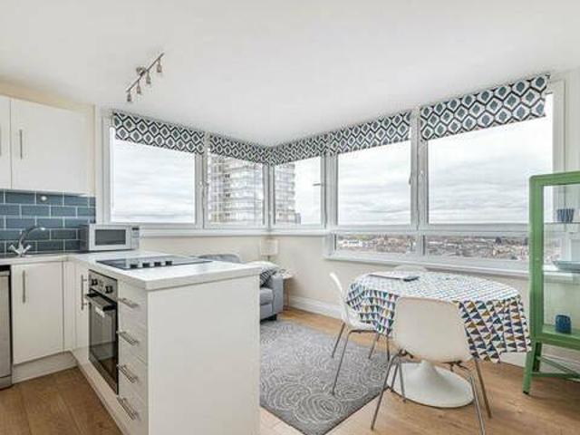 2 bedroom apartment for rent in Cranmer House Surrey Lane SW11