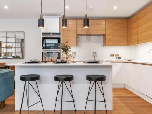 2 bedroom apartment for rent in Cremer Street, Hoxton, London, E2
