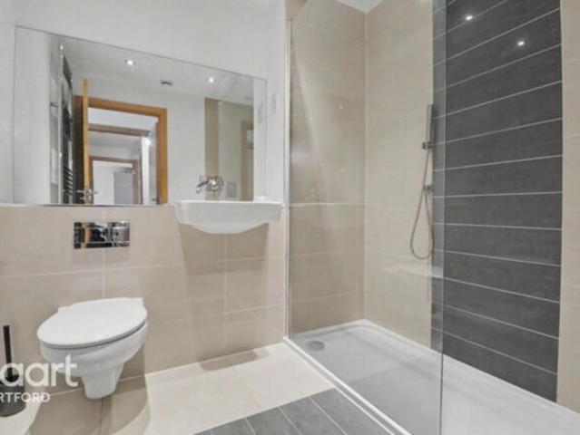 2 bedroom apartment for rent in Creek Mill Way, Dartford, DA1