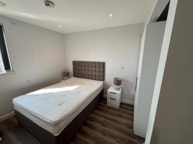 2 bedroom apartment for rent in Crosby Road North, L22 0AD, L22