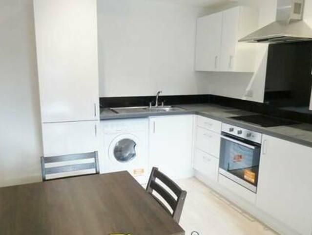 2 bedroom apartment for rent in Cross Street Preston PR1