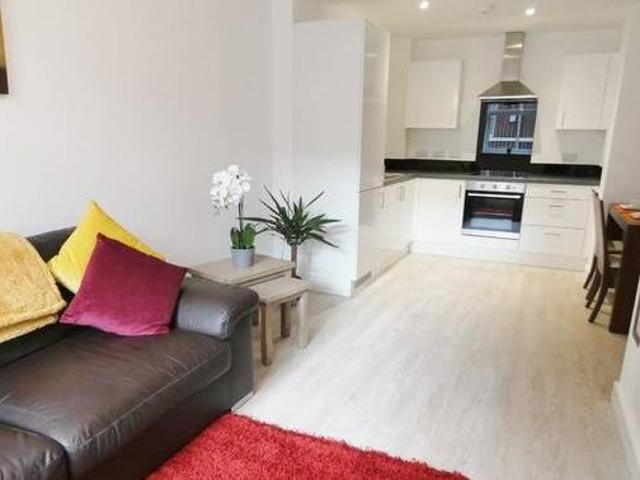 2 bedroom apartment for rent in Cross Street Preston PR1