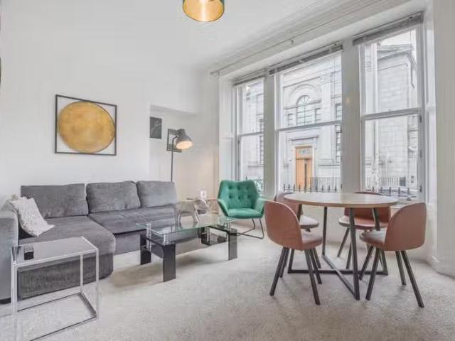 2 bedroom apartment for rent in Crown Street flat D, Aberdeen.