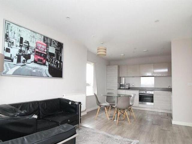 2 Bedroom Apartment For Rent In Croydon