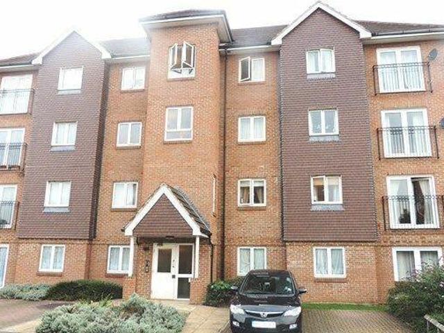 2 Bedroom Apartment For Rent In Croydon