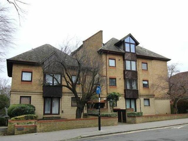 2 Bedroom Apartment For Rent In Croydon
