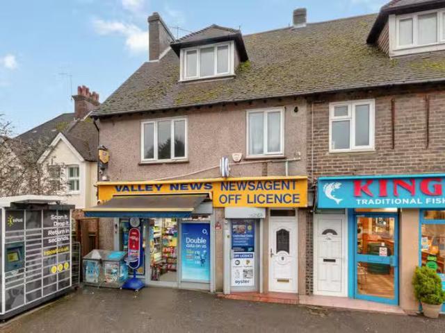 2 bedroom apartment for rent in Croydon road, Caterham, CR3 6P.