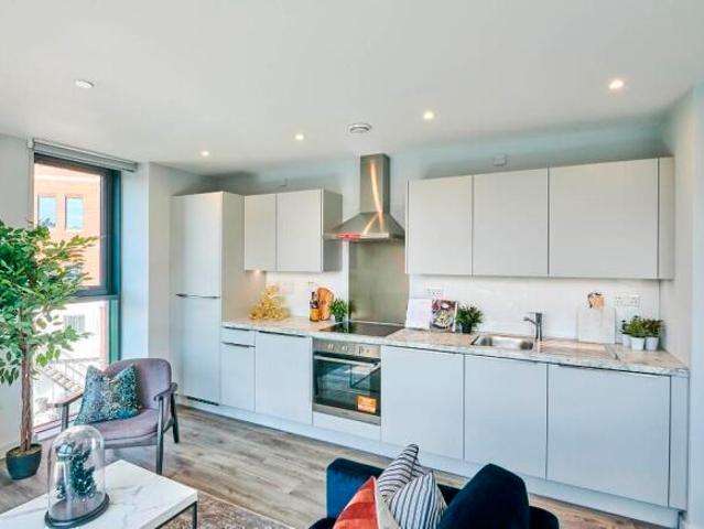 2 bedroom apartment for rent in Duet, Salford Quays, Greater Manchester, M50