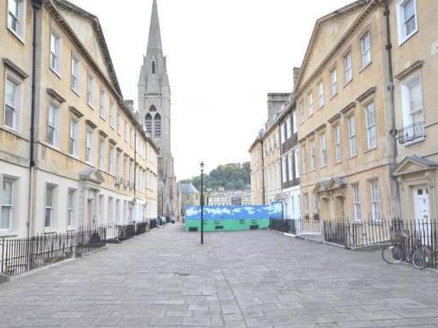 2 bedroom apartment for rent in Duke Street Bath BA2