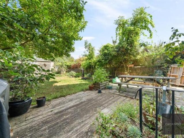 2 bedroom apartment for rent in Dulwich Road, Herne Hill, SE24