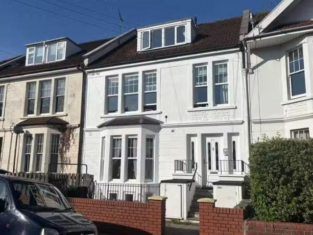 2 bedroom apartment for rent in Dundonald Road Redland, BS6