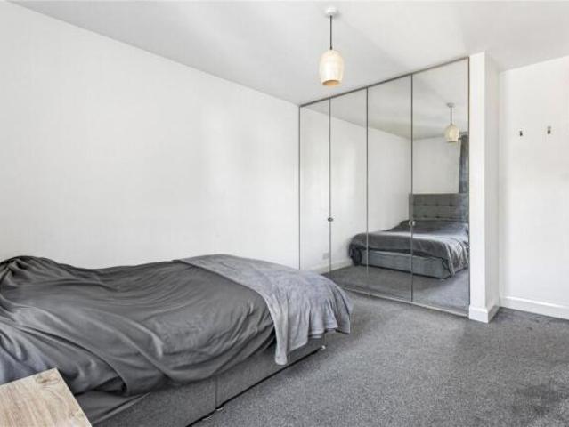 2 bedroom apartment for rent in Durward Street, London, E1