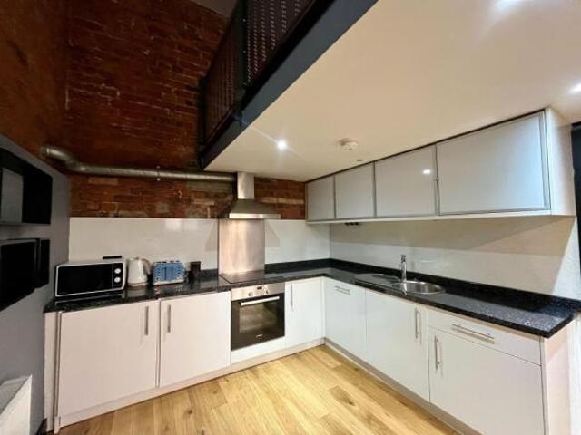 2 bedroom apartment for rent in Dye works Leeds, LS9