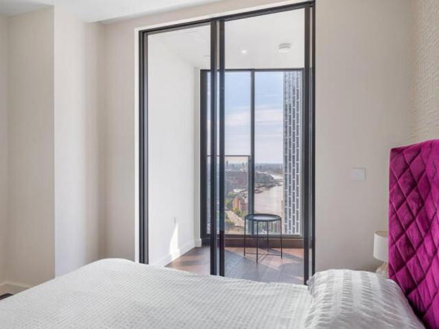 2 bedroom apartment for rent in Damac Tower, Parry Street, London, SW8