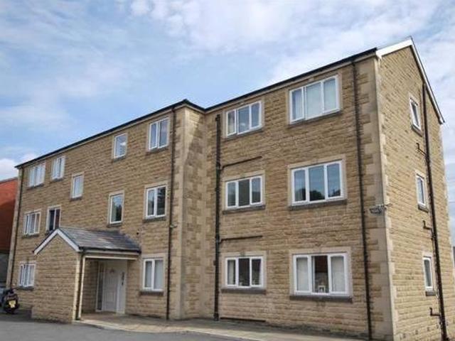 2 bedroom apartment for rent in Damar Court Square Street Ramsbottom BL0