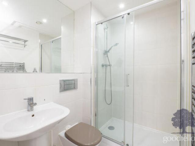 2 bedroom apartment for rent in Damson Way, Carshalton, SM5