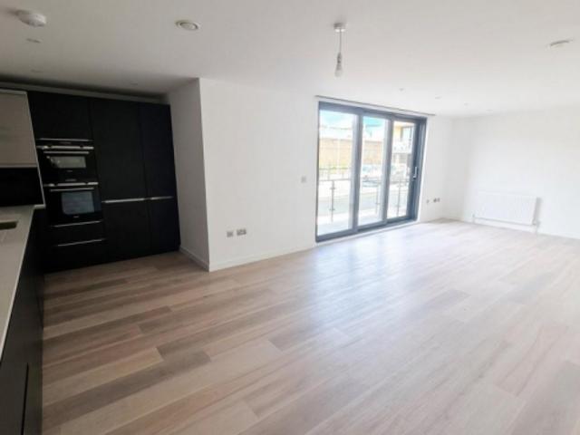 2 bedroom apartment for rent in Dane Road, Margate, CT9