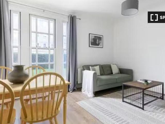 2 bedroom apartment for rent in De Beauvoir, London