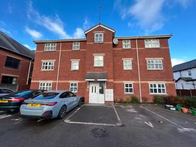 2 bedroom apartment for rent in Dean Street, Blackpool, Lancas.
