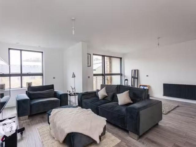 2 bedroom apartment for rent in Deakins Mill Way, Egerton, Bol.